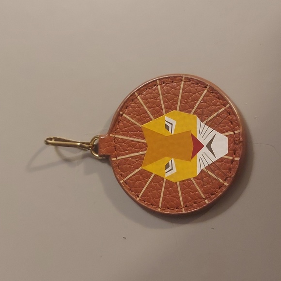 Estee Lauder | Accessories | Estee Lauder Lion Leather Key Ring Hang ...